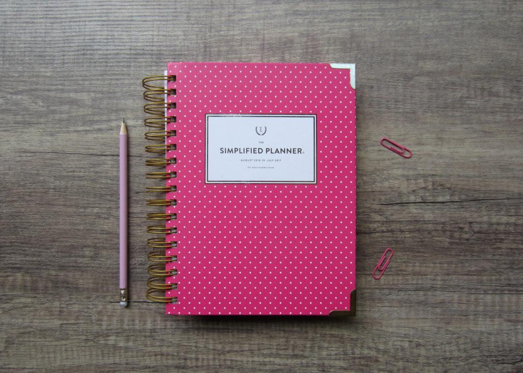 Simplified Planner Review - Femme Society